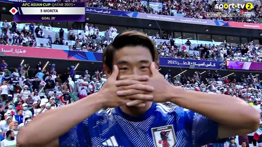 VÍDEO: Morita marca pelo Japão e 'rouba' festejo de... Gyokeres ...