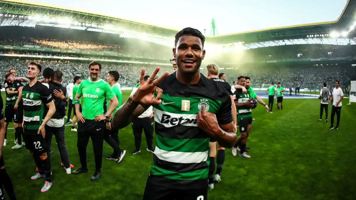 Matheus Reis arrisca castigo pesado após pisão na cabeça de Belotti ...