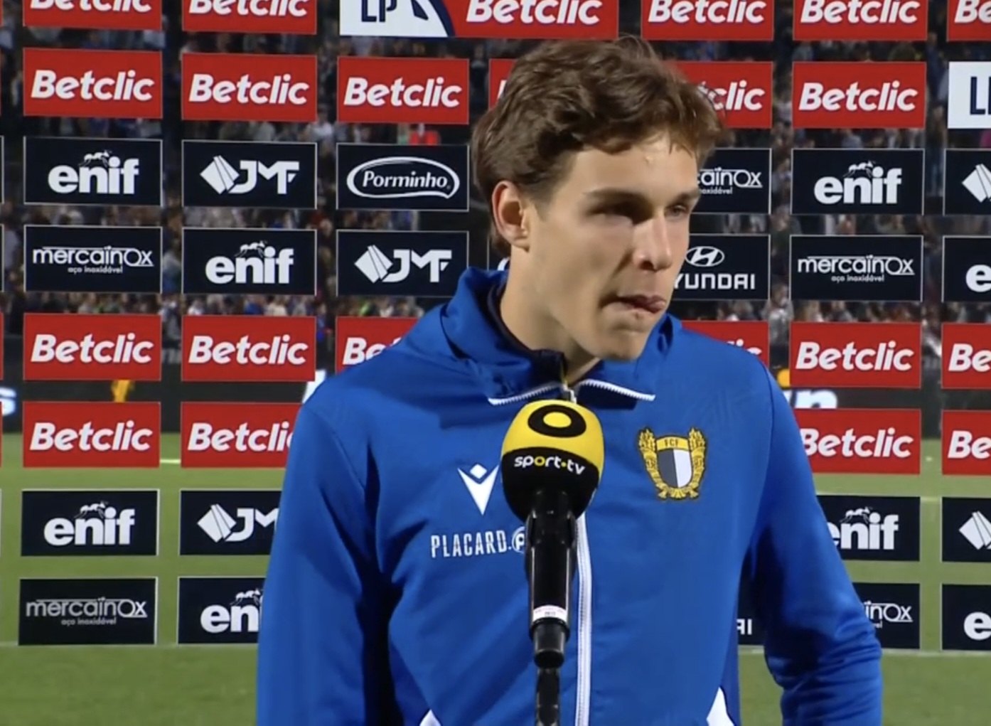 Gustavo Sá arrasou a equipa de arbitragem do jogo frente ao Sporting ...